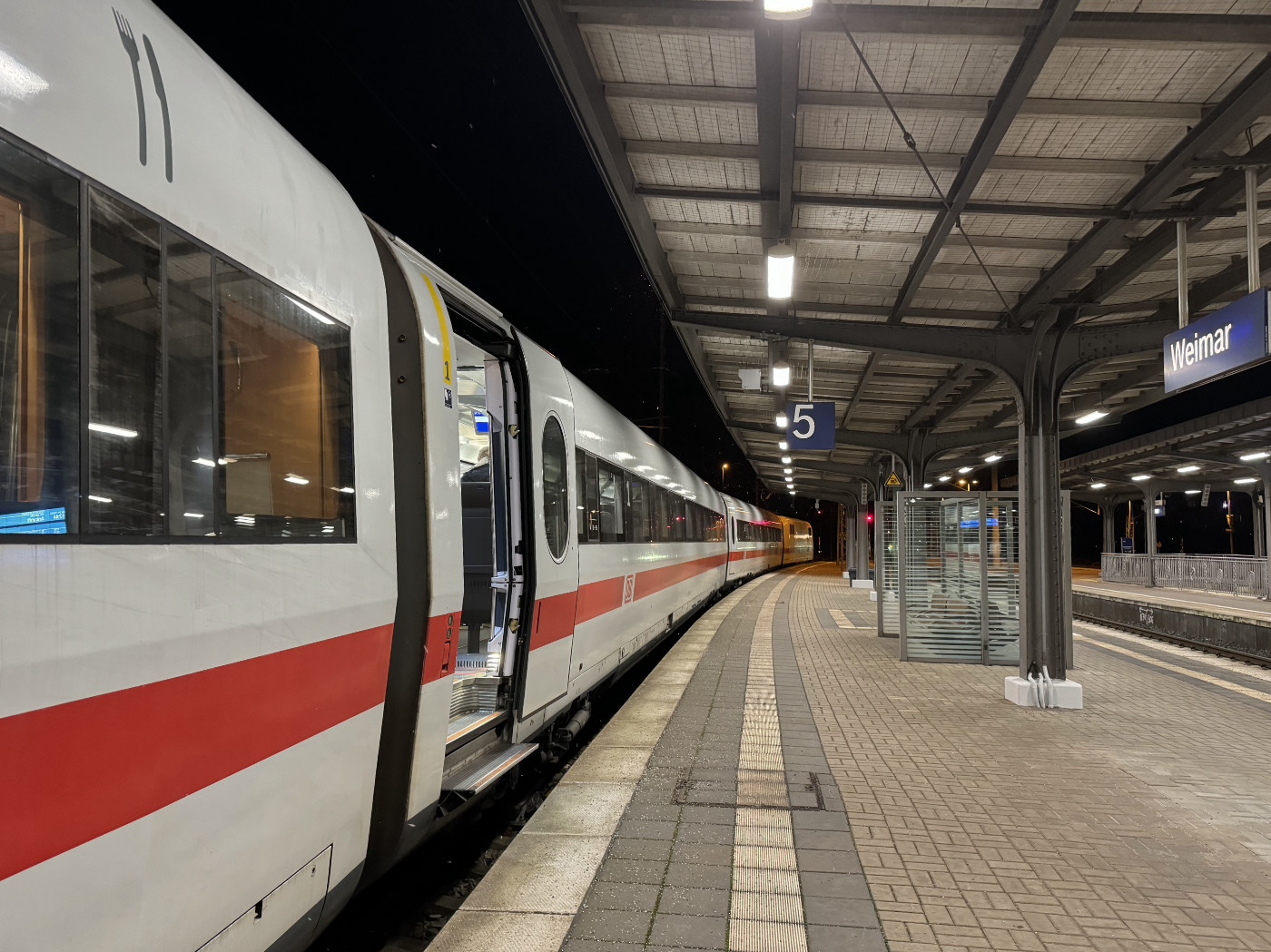 Drehscheibe Online Foren :: 03/02 - Bild-Sichtungen :: ICE, IC und RE ...